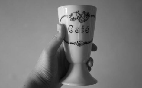 European Porcelain: History and evolution of the coffee and tea Cup